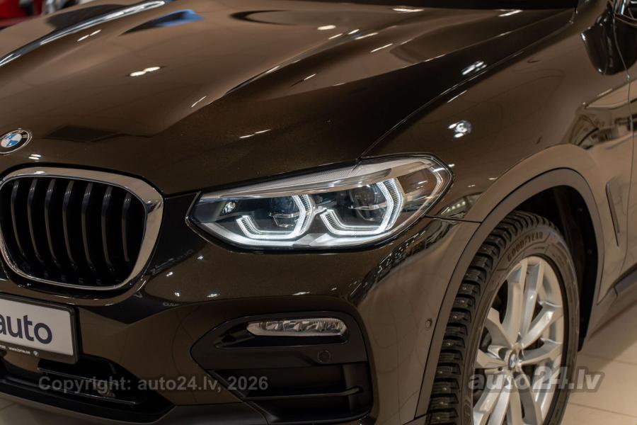 Brown BMW X4 2018 in Tallinn, with an engine capacity of 2.00 L and mileage of 160 thousand km for 27990 €, photo 23 on AUTOMOTO.COM.LV