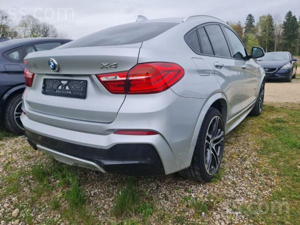 BMW X4 2015 in Cesis, with an engine capacity of 3.00 L and mileage of 198 thousand km for 17900 €, photo 3 on AUTOMOTO.COM.LV