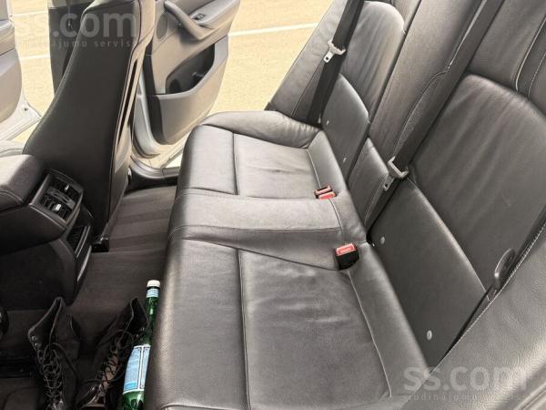 BMW X4 2015 in Riga, with an engine capacity of 2.00 L and mileage of 205 thousand km for 15500 €, photo 9 on AUTOMOTO.COM.LV