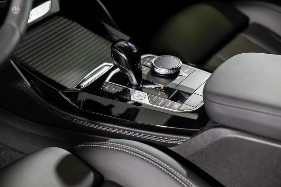 BMW X4 2026 in Vilnius, with an engine capacity of 2.00 L and mileage of 12 thousand km for 54492 €, photo 15 on AUTOMOTO.COM.LV