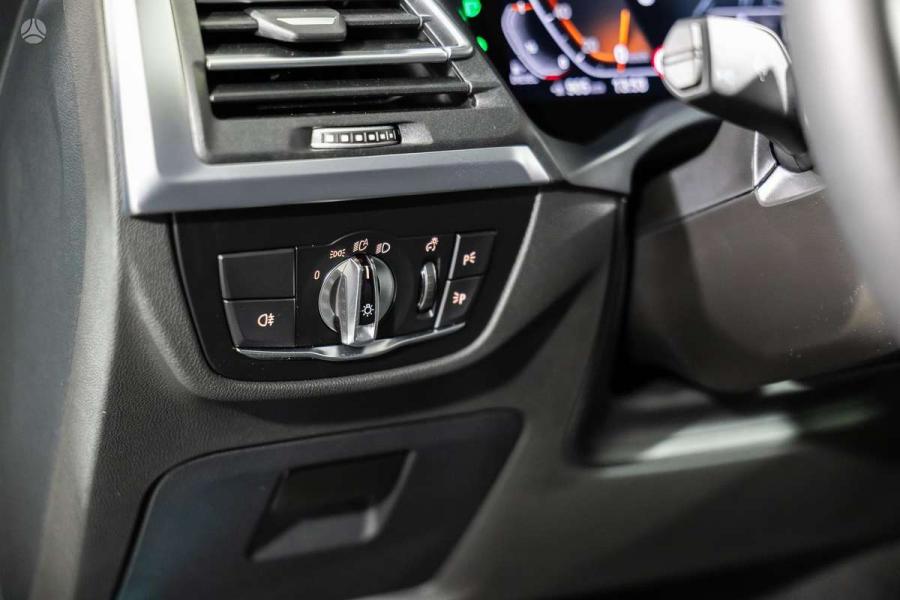 BMW X4 2026 in Vilnius, with an engine capacity of 2.00 L and mileage of 12 thousand km for 54492 €, photo 25 on AUTOMOTO.COM.LV