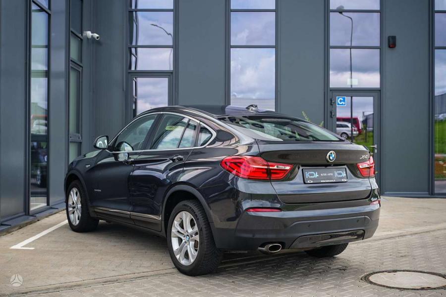 Grey BMW X4 2014 in Kaunas, with an engine capacity of 2.00 L and mileage of 351 thousand km for 12950 €, photo 9 on AUTOMOTO.COM.LV