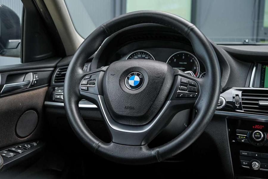 Grey BMW X4 2014 in Kaunas, with an engine capacity of 2.00 L and mileage of 351 thousand km for 12950 €, photo 19 on AUTOMOTO.COM.LV