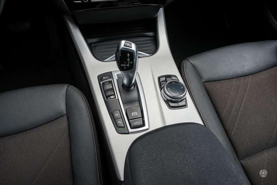 Grey BMW X4 2014 in Kaunas, with an engine capacity of 2.00 L and mileage of 351 thousand km for 12950 €, photo 22 on AUTOMOTO.COM.LV