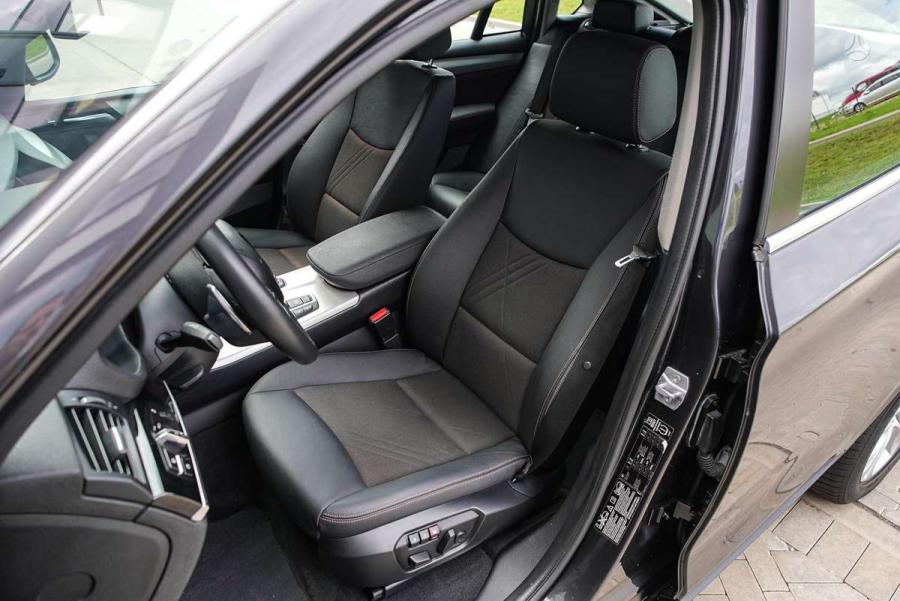 Grey BMW X4 2014 in Kaunas, with an engine capacity of 2.00 L and mileage of 351 thousand km for 12950 €, photo 26 on AUTOMOTO.COM.LV