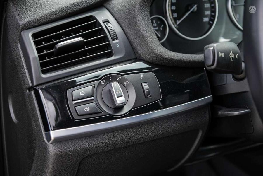 Grey BMW X4 2014 in Kaunas, with an engine capacity of 2.00 L and mileage of 351 thousand km for 12950 €, photo 30 on AUTOMOTO.COM.LV