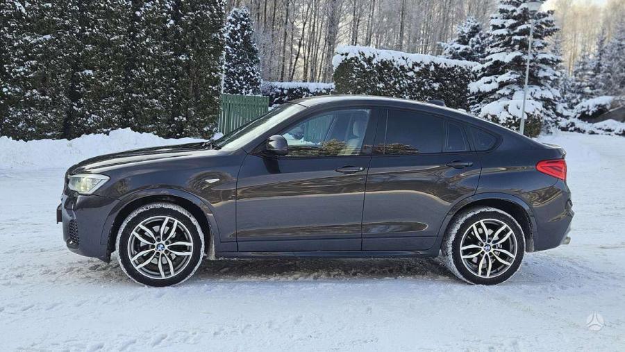 Grey BMW X4 2015 in Elektrenai, with an engine capacity of 2.00 L and mileage of 229 thousand km for 17800 €, photo 3 on AUTOMOTO.COM.LV
