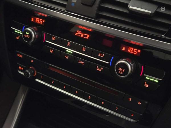Grey BMW X4 2015 in Marijampole, with an engine capacity of 2.00 L and mileage of 263 thousand km for 15350 €, photo 6 on AUTOMOTO.COM.LV