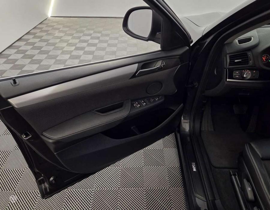 Pelēks BMW X4 2015 Marijampole, ar dzinēja tilpumu 2.00 L un nobraukumu 263 tūkst. km par 15350 €, foto 17 vietnē AUTOMOTO.COM.LV