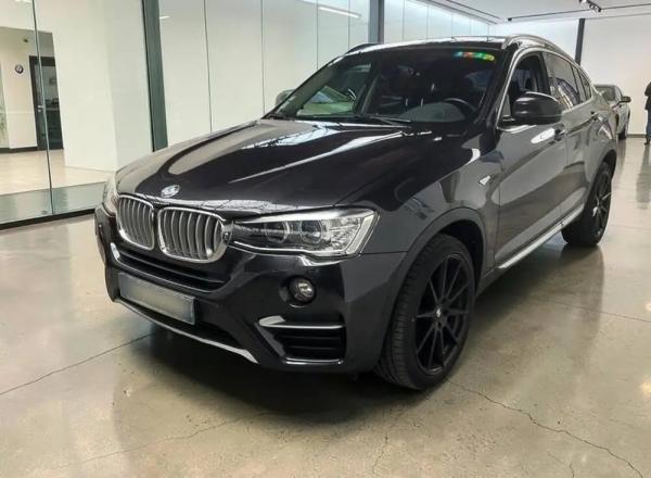 Pelēks BMW X4 2015 Jūrmala, ar dzinēja tilpumu 0.00 L un nobraukumu 237 tūkst. km par 14990 €, foto 1 vietnē AUTOMOTO.COM.LV