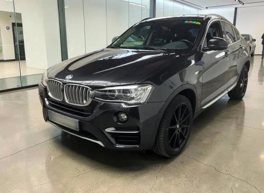 Pelēks BMW X4 2015 Jūrmala, ar dzinēja tilpumu 0.00 L un nobraukumu 237 tūkst. km par 14990 €, foto 1 vietnē AUTOMOTO.COM.LV