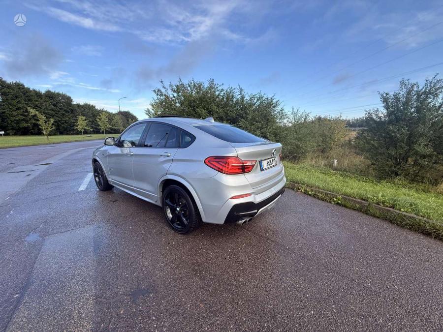 Grey BMW X4 2015 in Siauliai, with an engine capacity of 2.00 L and mileage of 205 thousand km for 14000 €, photo 7 on AUTOMOTO.COM.LV