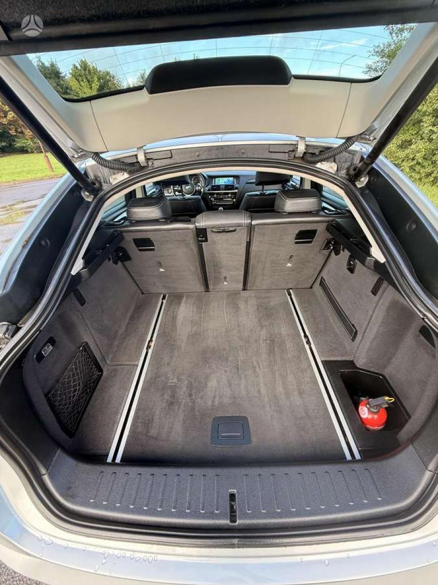 Grey BMW X4 2015 in Siauliai, with an engine capacity of 2.00 L and mileage of 205 thousand km for 14000 €, photo 10 on AUTOMOTO.COM.LV