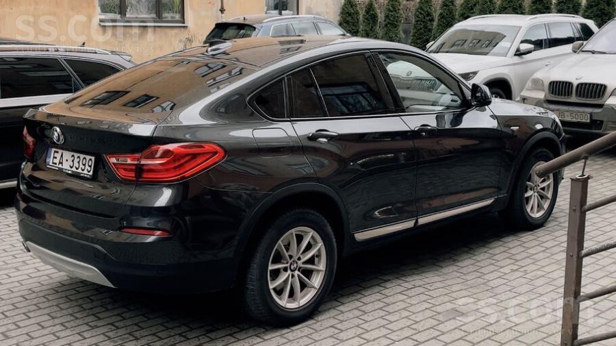 Grey BMW X4 2016 in Riga, with an engine capacity of 2.00 L and mileage of 199 thousand km for 17000 €, photo 4 on AUTOMOTO.COM.LV