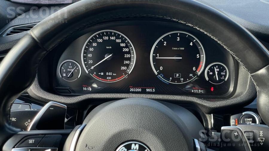 Grey BMW X4 2016 in Riga, with an engine capacity of 2.00 L and mileage of 200 thousand km for 16995 €, photo 7 on AUTOMOTO.COM.LV