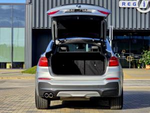 Grey BMW X4 2016 in Siauliai, with an engine capacity of 2.99 L and mileage of 300 thousand km for 15900 €, photo 7 on AUTOMOTO.COM.LV