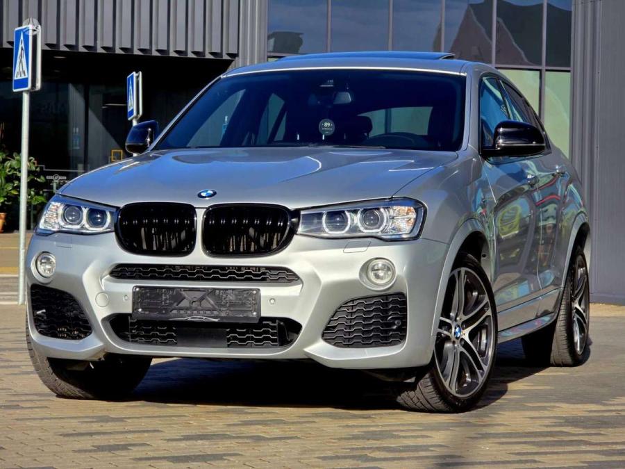 Grey BMW X4 2016 in Siauliai, with an engine capacity of 2.99 L and mileage of 300 thousand km for 15900 €, photo 13 on AUTOMOTO.COM.LV