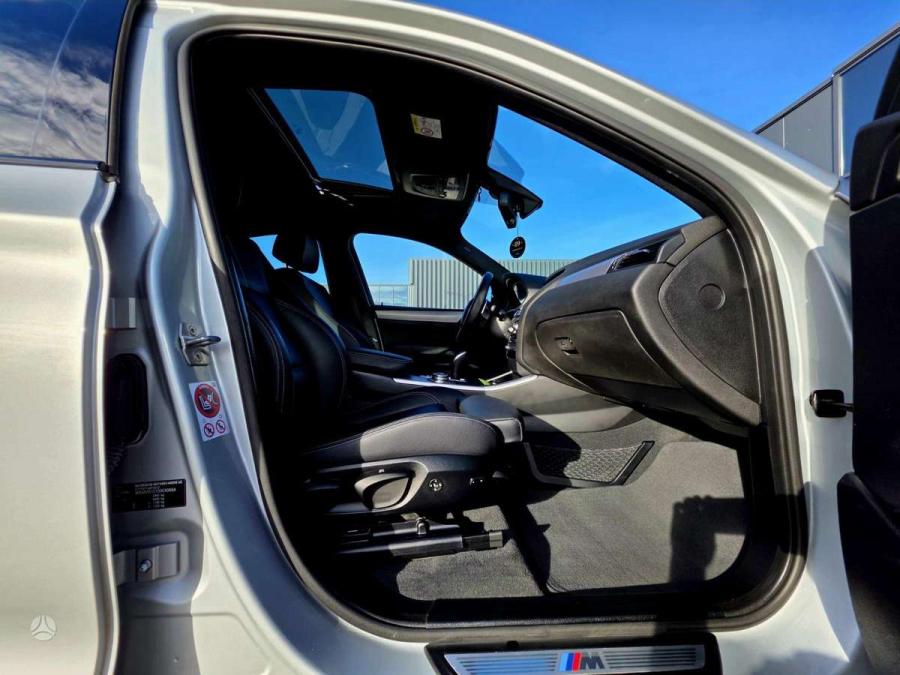Grey BMW X4 2016 in Siauliai, with an engine capacity of 2.99 L and mileage of 300 thousand km for 15900 €, photo 28 on AUTOMOTO.COM.LV