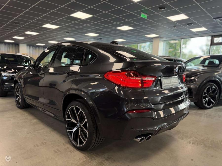 Grey BMW X4 2016 in Klaipeda, with an engine capacity of 2.99 L and mileage of 267 thousand km for 17900 €, photo 4 on AUTOMOTO.COM.LV