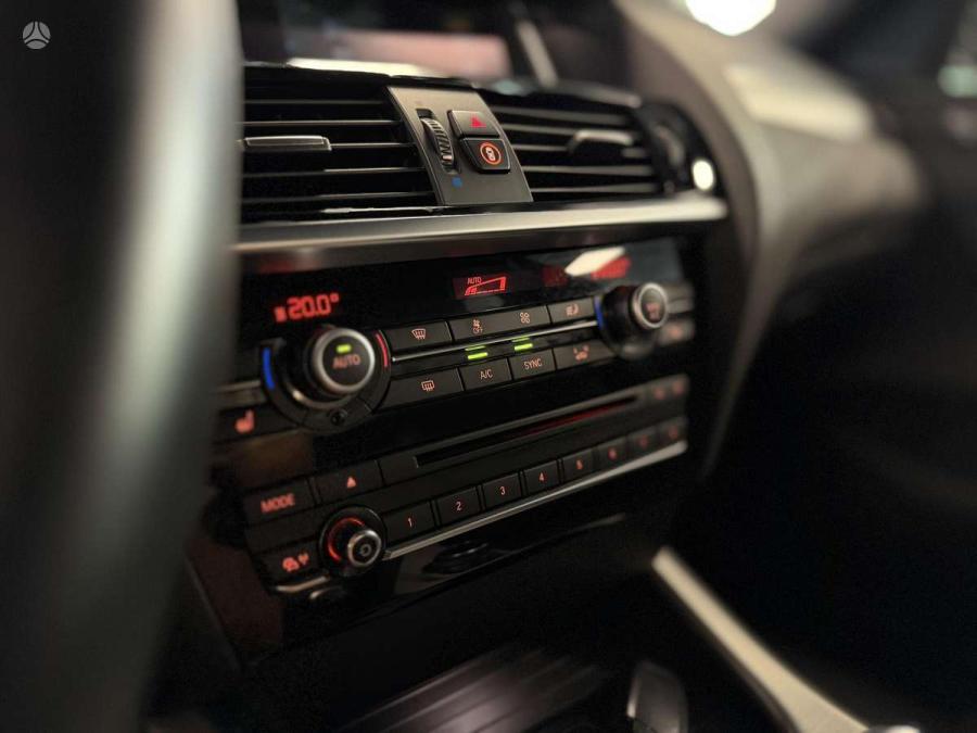 Grey BMW X4 2016 in Klaipeda, with an engine capacity of 2.99 L and mileage of 267 thousand km for 17900 €, photo 26 on AUTOMOTO.COM.LV