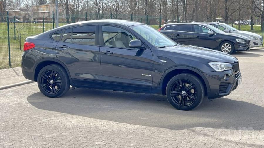 Grey BMW X4 2017 in Jelgava, with an engine capacity of 2.00 L and mileage of 201 thousand km for 17000 €, photo 3 on AUTOMOTO.COM.LV