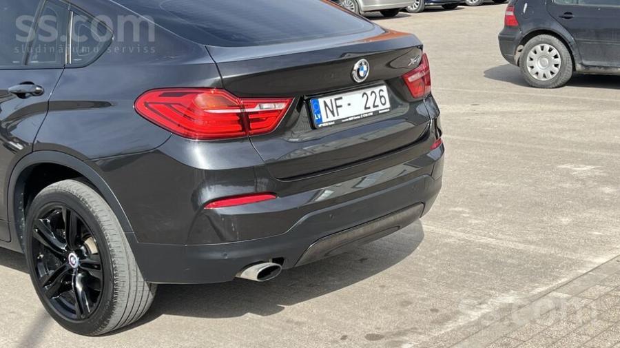Grey BMW X4 2017 in Jelgava, with an engine capacity of 2.00 L and mileage of 201 thousand km for 17000 €, photo 5 on AUTOMOTO.COM.LV
