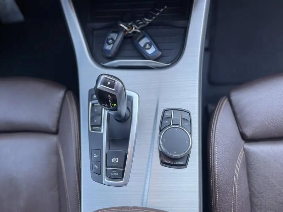 Grey BMW X4 2018 in Sigulda, with an engine capacity of 2.00 L and mileage of 214 thousand km for 17990 €, photo 25 on AUTOMOTO.COM.LV