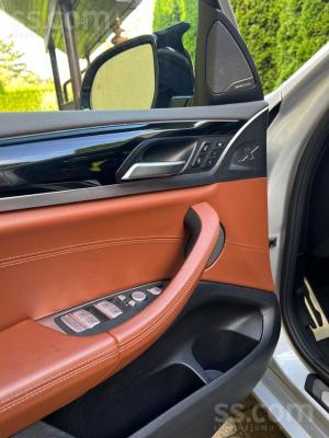 Pelēks BMW X4 2018 Rīga, ar dzinēja tilpumu 3.00 L un nobraukumu 205 tūkst. km par 31900 €, foto 28 vietnē AUTOMOTO.COM.LV