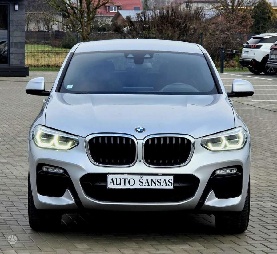 Grey BMW X4 2019 in Taurage, with an engine capacity of 2.00 L and mileage of 137 thousand km for 31600 €, photo 2 on AUTOMOTO.COM.LV