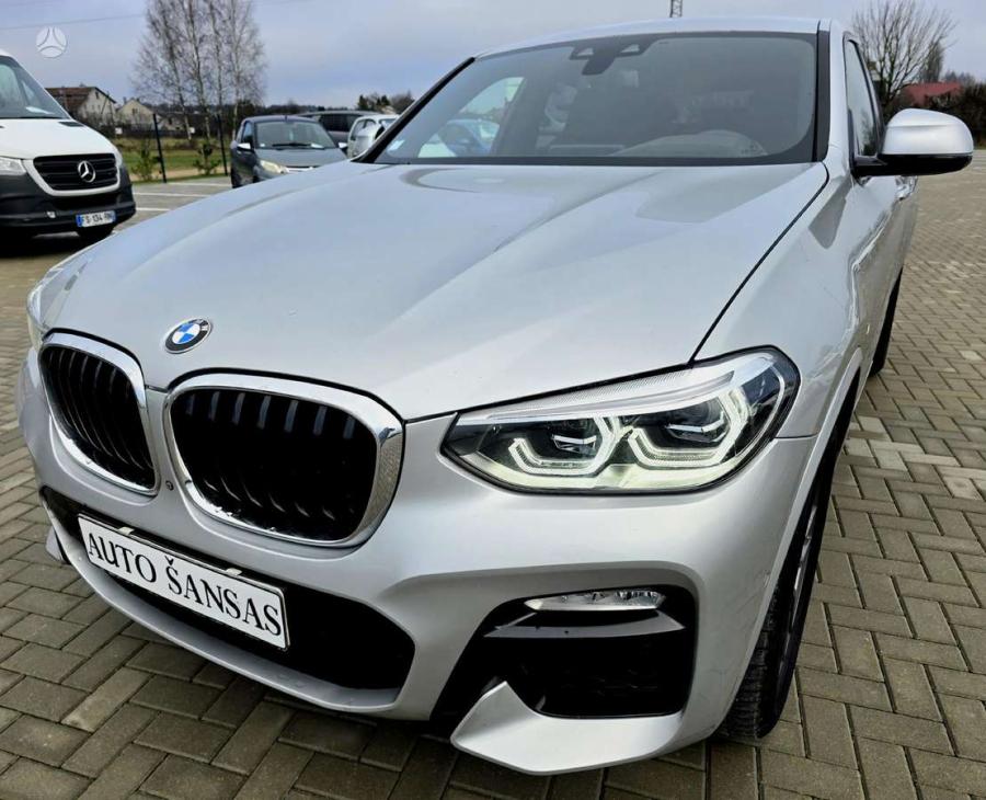 Grey BMW X4 2019 in Taurage, with an engine capacity of 2.00 L and mileage of 137 thousand km for 31600 €, photo 11 on AUTOMOTO.COM.LV