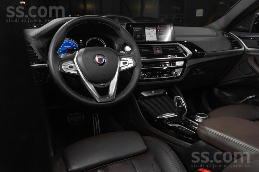 Grey BMW X4 2019 in Riga, with an engine capacity of 3.00 L and mileage of 205 thousand km for 36900 €, photo 9 on AUTOMOTO.COM.LV