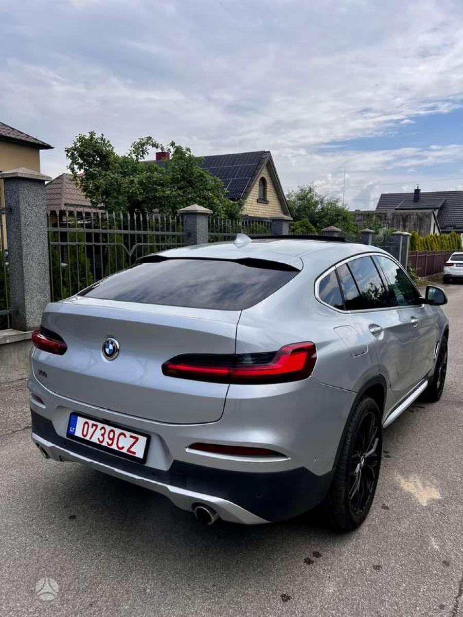 Grey BMW X4 2019 in Siauliai, with an engine capacity of 2.00 L and mileage of 80 thousand km for 23900 €, photo 5 on AUTOMOTO.COM.LV