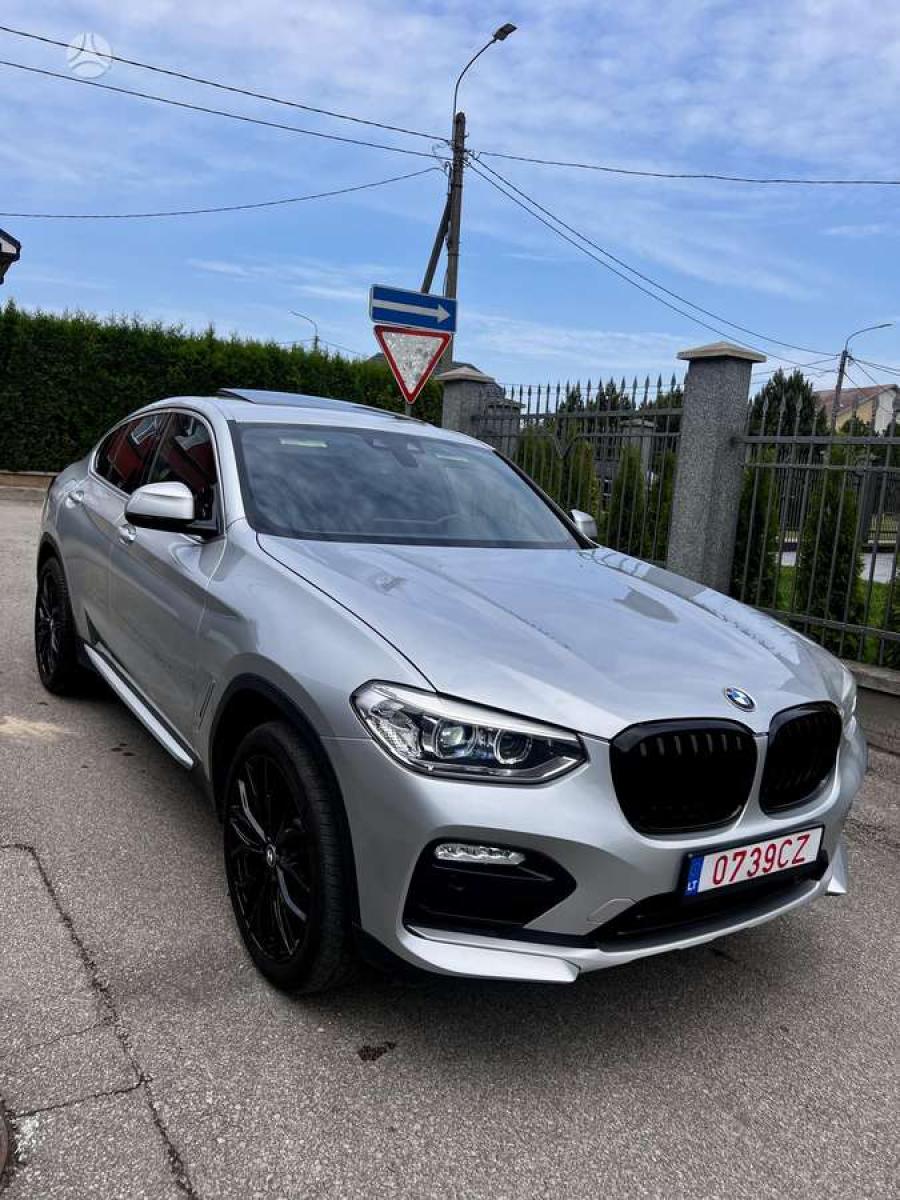 Grey BMW X4 2019 in Siauliai, with an engine capacity of 2.00 L and mileage of 80 thousand km for 23900 €, photo 7 on AUTOMOTO.COM.LV