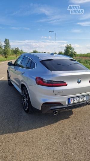 Grey BMW X4 2019 in Vilnius, with an engine capacity of 3.00 L and mileage of 248 thousand km for 26300 €, photo 5 on AUTOMOTO.COM.LV