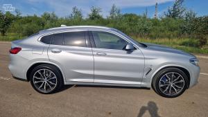 Grey BMW X4 2019 in Vilnius, with an engine capacity of 3.00 L and mileage of 248 thousand km for 26300 €, photo 3 on AUTOMOTO.COM.LV