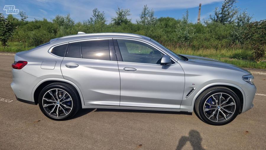 Grey BMW X4 2019 in Vilnius, with an engine capacity of 3.00 L and mileage of 248 thousand km for 26300 €, photo 3 on AUTOMOTO.COM.LV