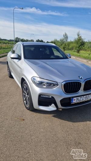 Grey BMW X4 2019 in Vilnius, with an engine capacity of 3.00 L and mileage of 248 thousand km for 26300 €, photo 4 on AUTOMOTO.COM.LV