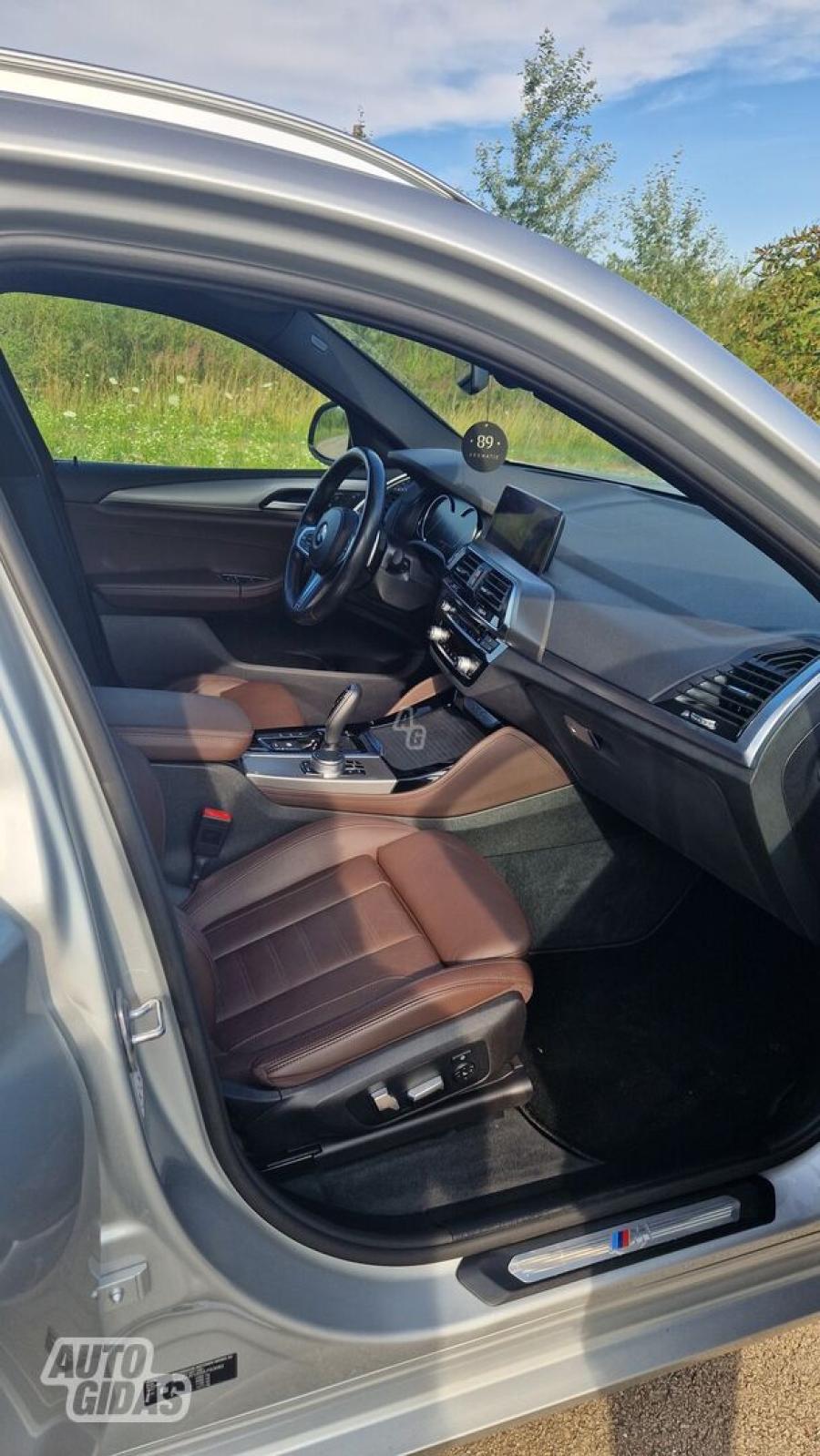 Grey BMW X4 2019 in Vilnius, with an engine capacity of 3.00 L and mileage of 248 thousand km for 26300 €, photo 12 on AUTOMOTO.COM.LV