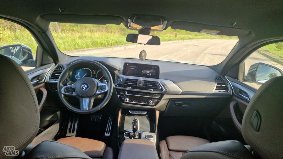 Grey BMW X4 2019 in Vilnius, with an engine capacity of 3.00 L and mileage of 248 thousand km for 26300 €, photo 14 on AUTOMOTO.COM.LV
