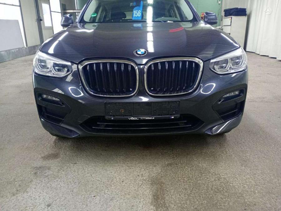 Grey BMW X4 2020 in Vilnius, with an engine capacity of 2.00 L and mileage of 204 thousand km for 23990 €, photo 2 on AUTOMOTO.COM.LV