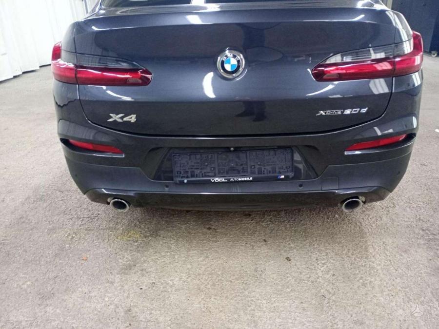 Grey BMW X4 2020 in Vilnius, with an engine capacity of 2.00 L and mileage of 204 thousand km for 23990 €, photo 5 on AUTOMOTO.COM.LV