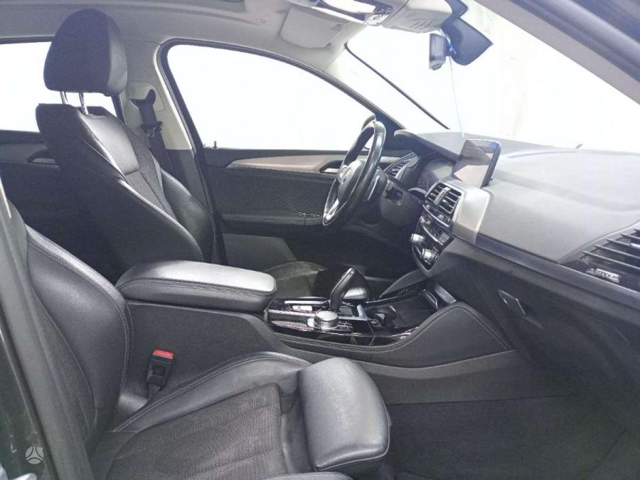 Grey BMW X4 2020 in Vilnius, with an engine capacity of 2.00 L and mileage of 204 thousand km for 23990 €, photo 8 on AUTOMOTO.COM.LV