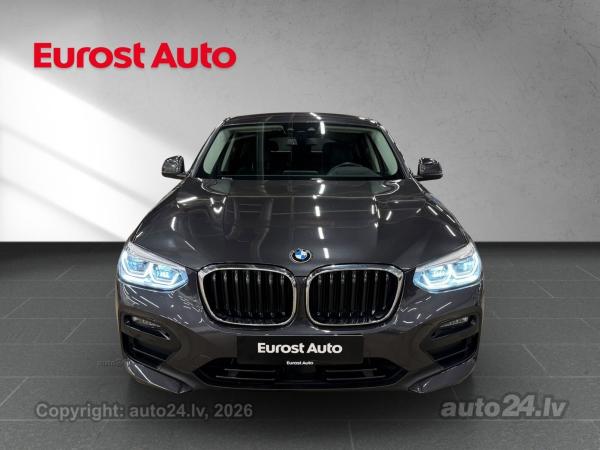 Grey BMW X4 2020 in Tallinn, with an engine capacity of 2.00 L and mileage of 98 thousand km for 34500 €, photo 8 on AUTOMOTO.COM.LV