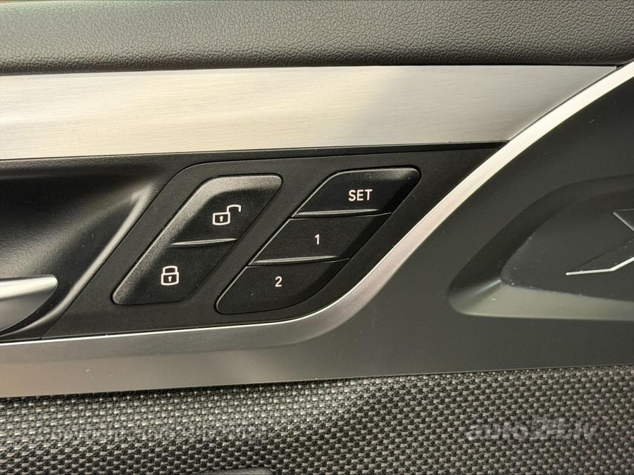 Pelēks BMW X4 2020 Tallina, ar dzinēja tilpumu 2.00 L un nobraukumu 98 tūkst. km par 34500 €, foto 29 vietnē AUTOMOTO.COM.LV