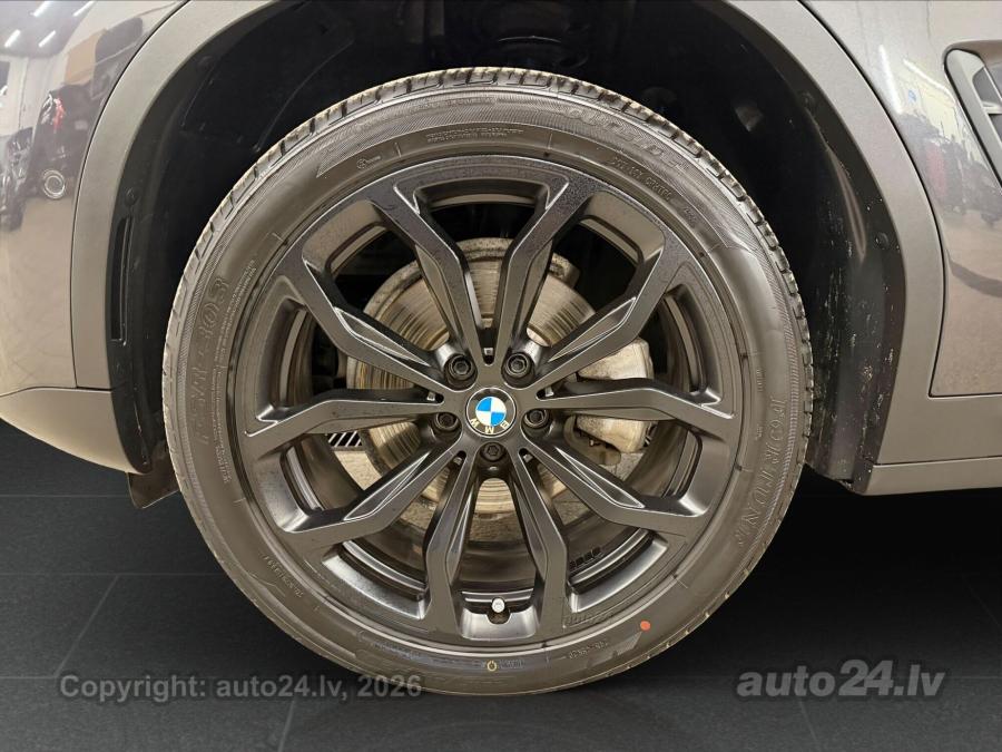 Pelēks BMW X4 2020 Tallina, ar dzinēja tilpumu 2.00 L un nobraukumu 98 tūkst. km par 34500 €, foto 31 vietnē AUTOMOTO.COM.LV