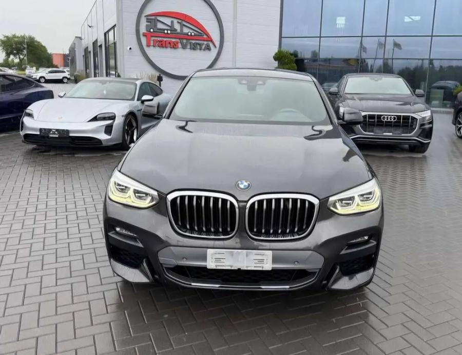 Grey BMW X4 2020 in Telschi, with an engine capacity of 2.00 L and mileage of 224 thousand km for 23490 €, photo 4 on AUTOMOTO.COM.LV