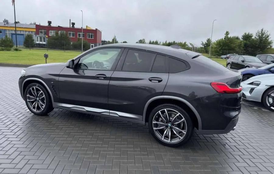 Grey BMW X4 2020 in Telschi, with an engine capacity of 2.00 L and mileage of 224 thousand km for 23490 €, photo 7 on AUTOMOTO.COM.LV