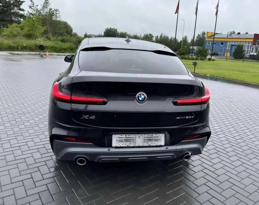 Grey BMW X4 2020 in Telschi, with an engine capacity of 2.00 L and mileage of 224 thousand km for 23490 €, photo 9 on AUTOMOTO.COM.LV