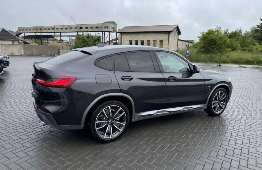 Grey BMW X4 2020 in Telschi, with an engine capacity of 2.00 L and mileage of 224 thousand km for 23490 €, photo 11 on AUTOMOTO.COM.LV