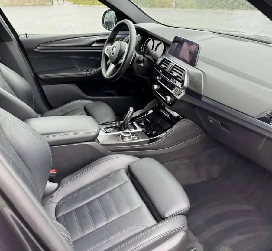 Grey BMW X4 2020 in Telschi, with an engine capacity of 2.00 L and mileage of 224 thousand km for 23490 €, photo 14 on AUTOMOTO.COM.LV
